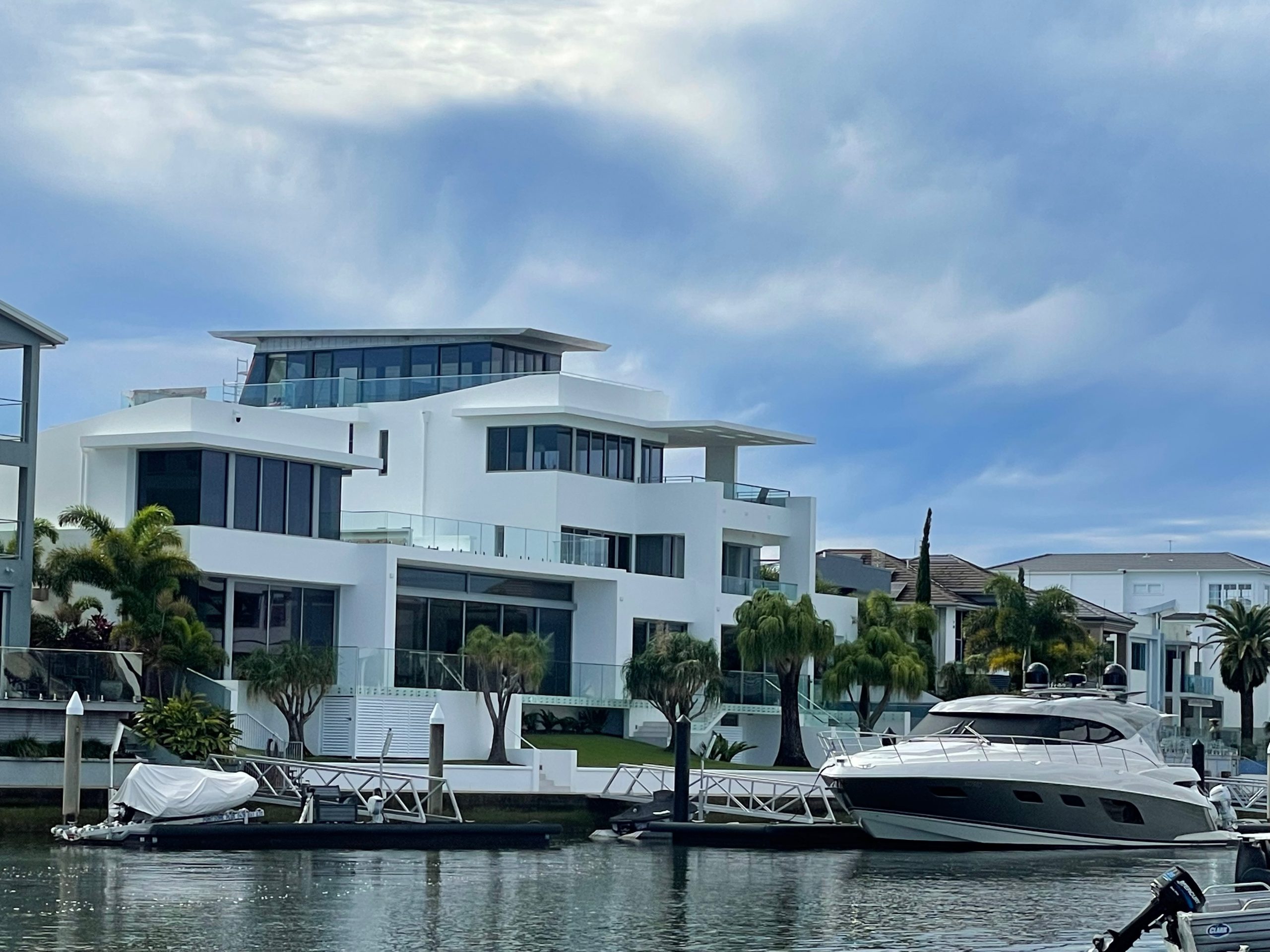 Sovereign Islands Residence - MHDP Architects